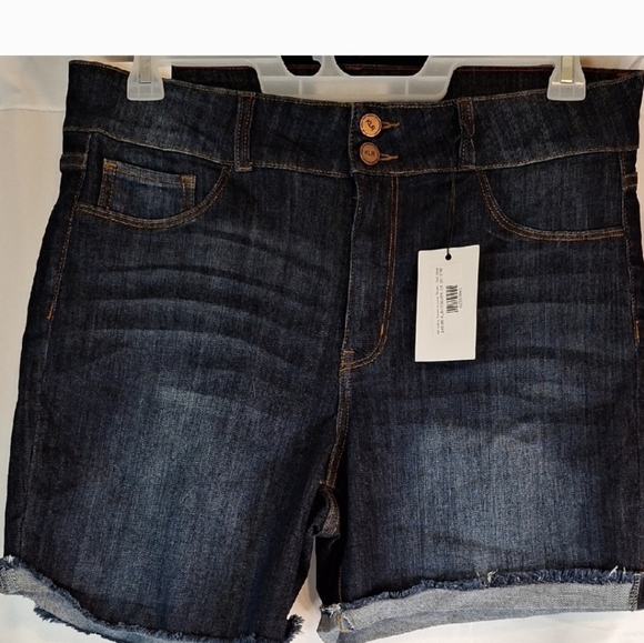 Kiki Larue | Shorts | Dark Blue Jean Shorts With Cuffed Hems And ...
